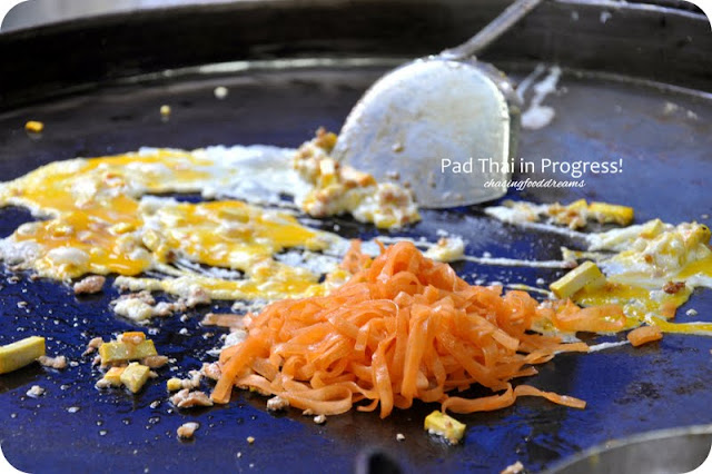 CHASING FOOD DREAMS: Bangkok, Thailand @ Pratunam Market: Bangkok ...