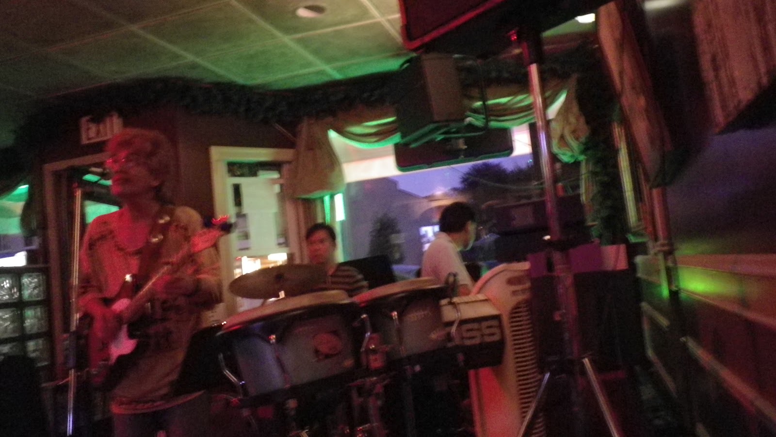 Welcome to Ricky's web site: Ricky @ Java Jazz Bistro, New Westminster, BC