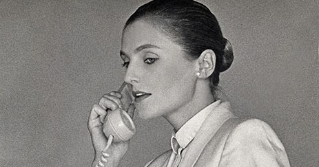 The only supermodel on this planet who cooks,eats and photographs it ...