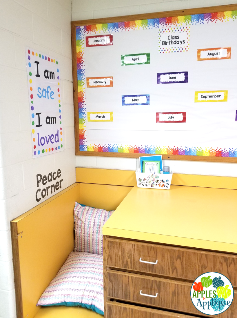 Apples to Applique: First Grade Classroom Reveal!