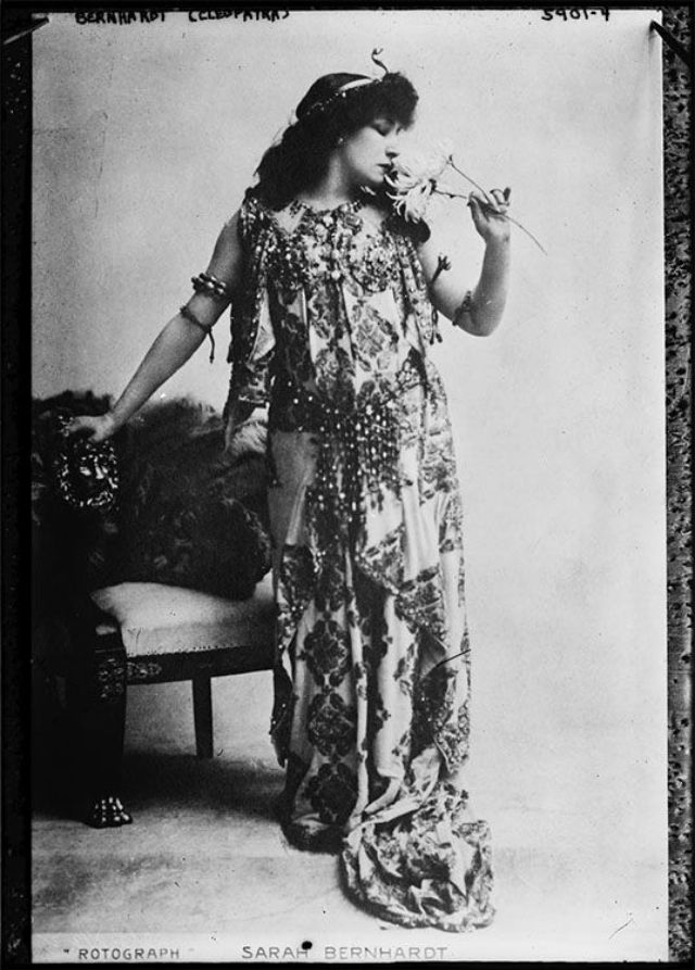 28 Vintage Portraits of Sarah Bernhardt, One of the First Great Stars ...