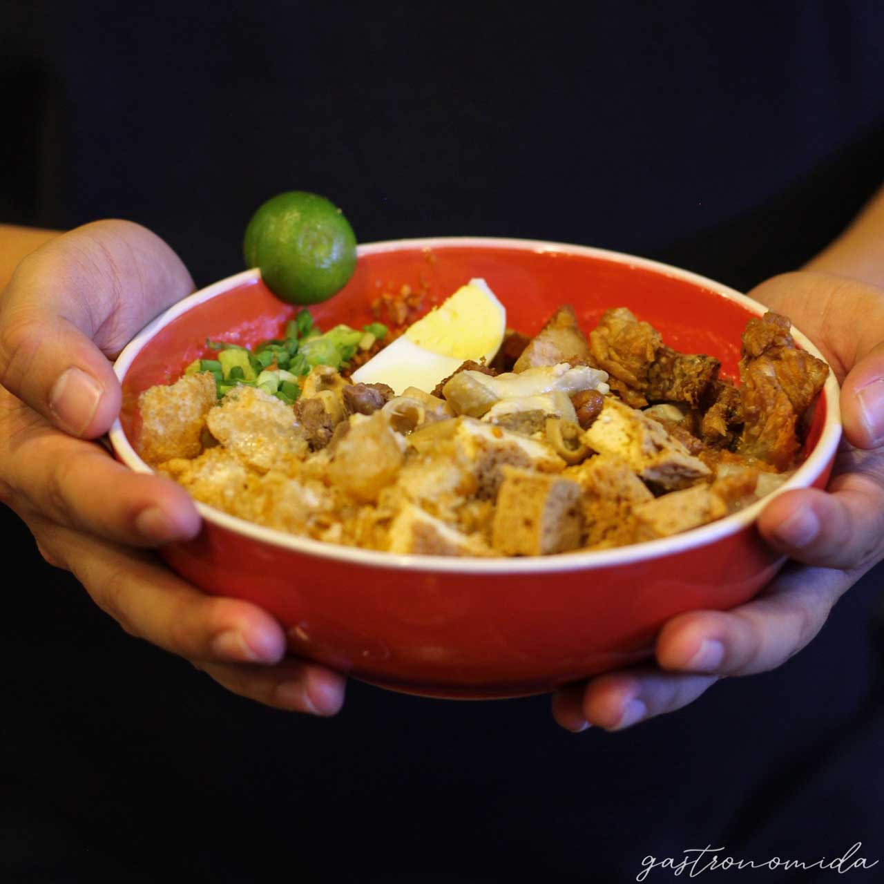 The Lugaw Craze in Poblacion is Real! - Gastronomida