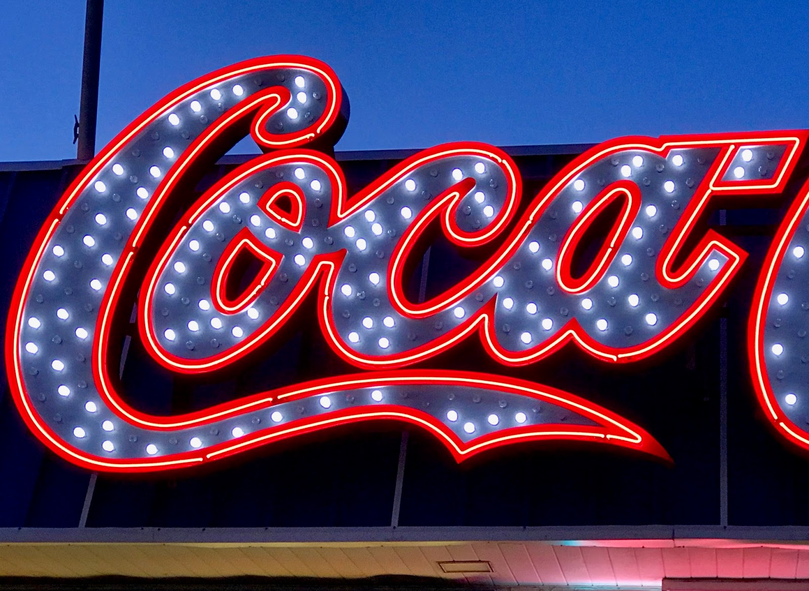 Wildwood 365: Re-lit Coca-Cola sign dazzles at night