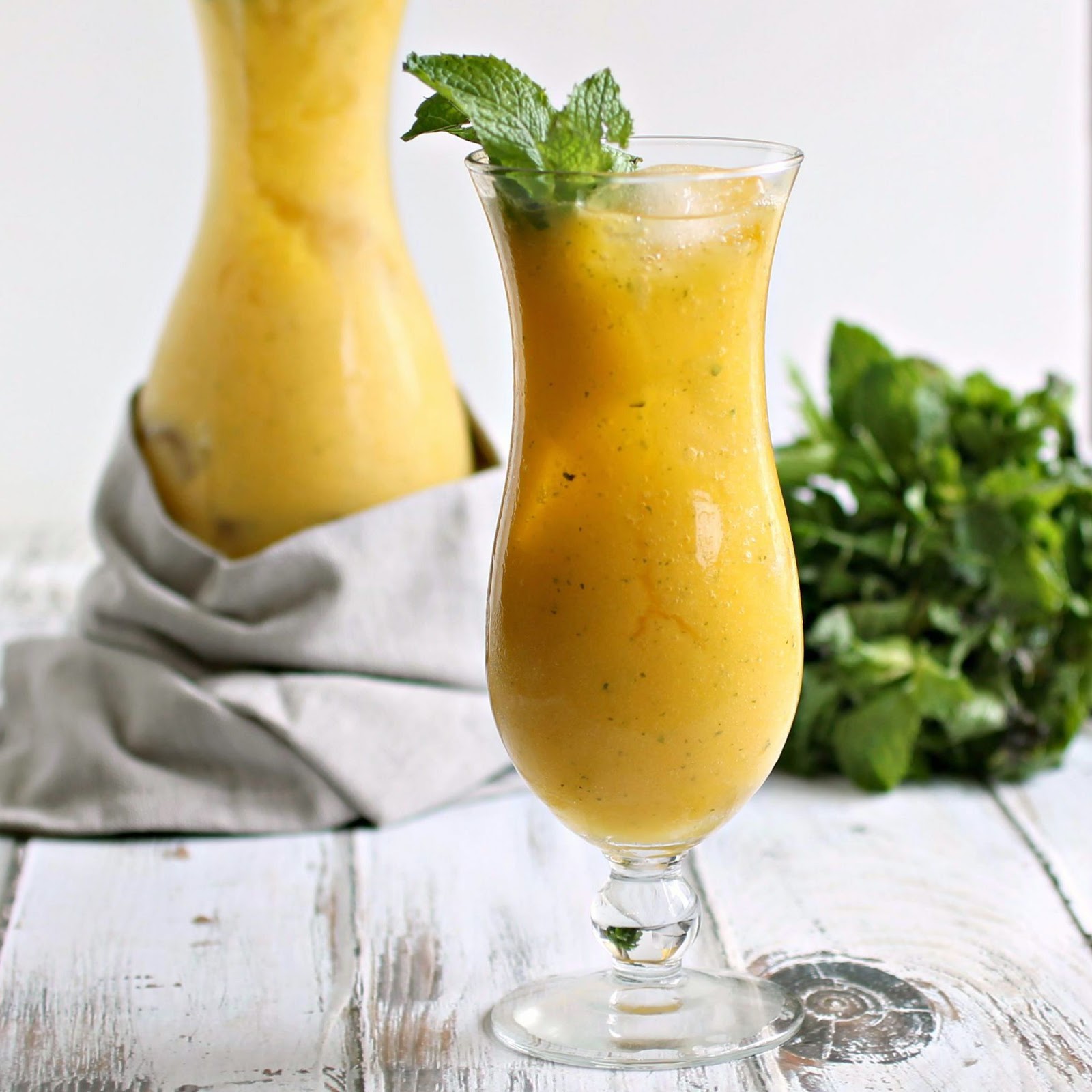 Hungry Couple: Icy Sparkling Mango Cooler