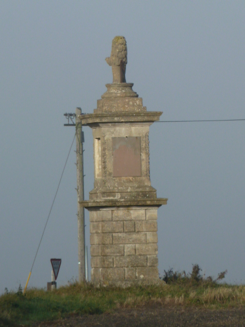 Devizes Days in Words and Pictures 2015: The "Lion Monument" back to ...
