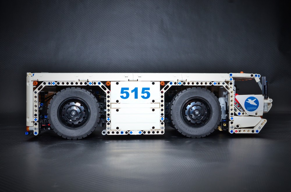 filsawgood Lego Technic Creations: Lego Technic Aircraft Tug XL ...