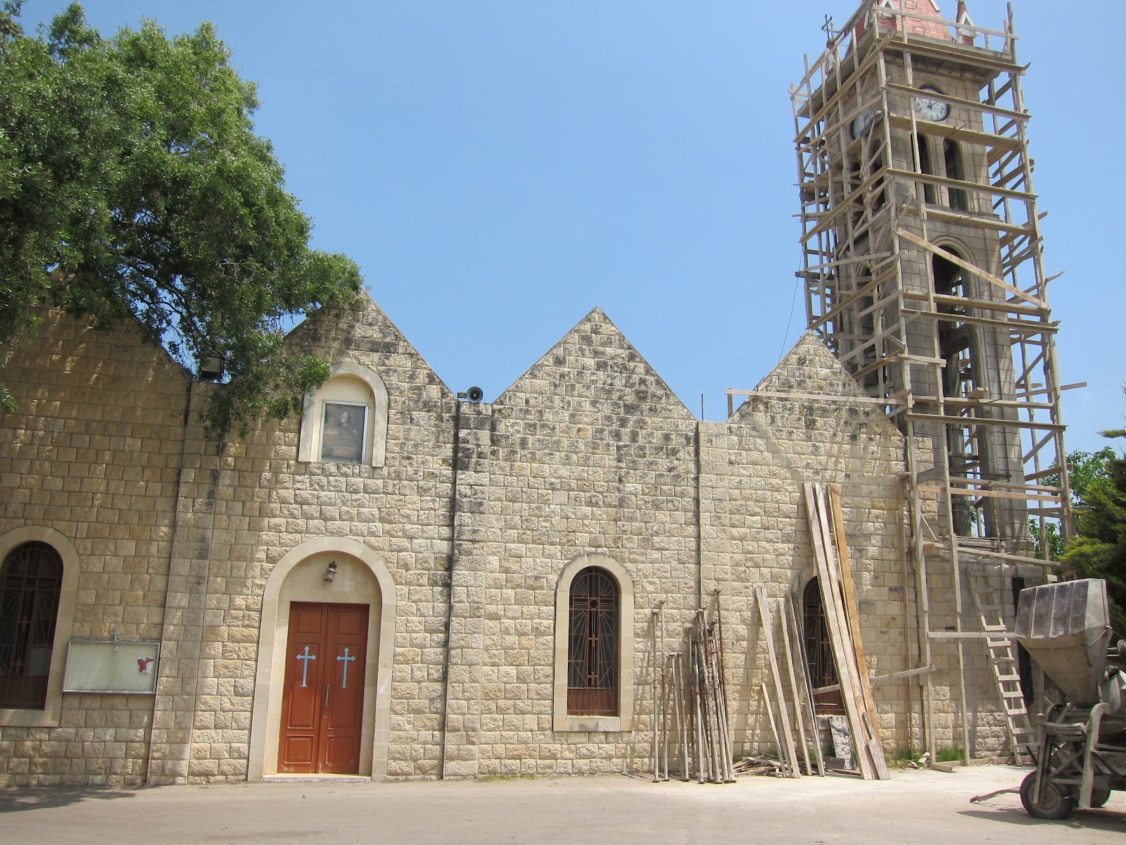 Gillie's Big World: Village Life in Northern Lebanon