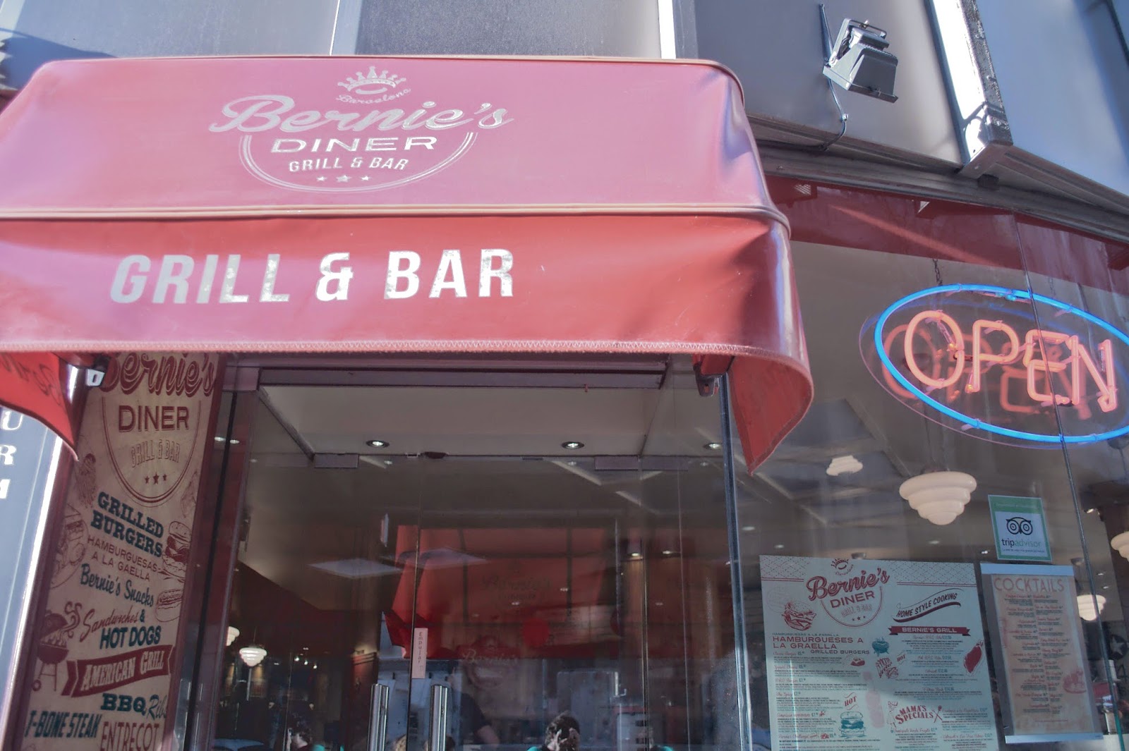 La Florinata: En la Ciudad: Bernie's Diner Grill & Burger, made in USA