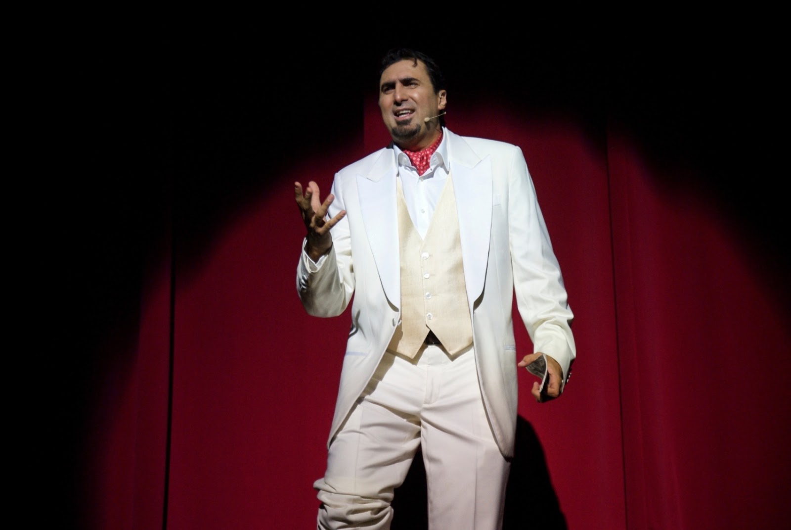 Sandro Nerilli cautiva a Miami con su impactante espectáculo