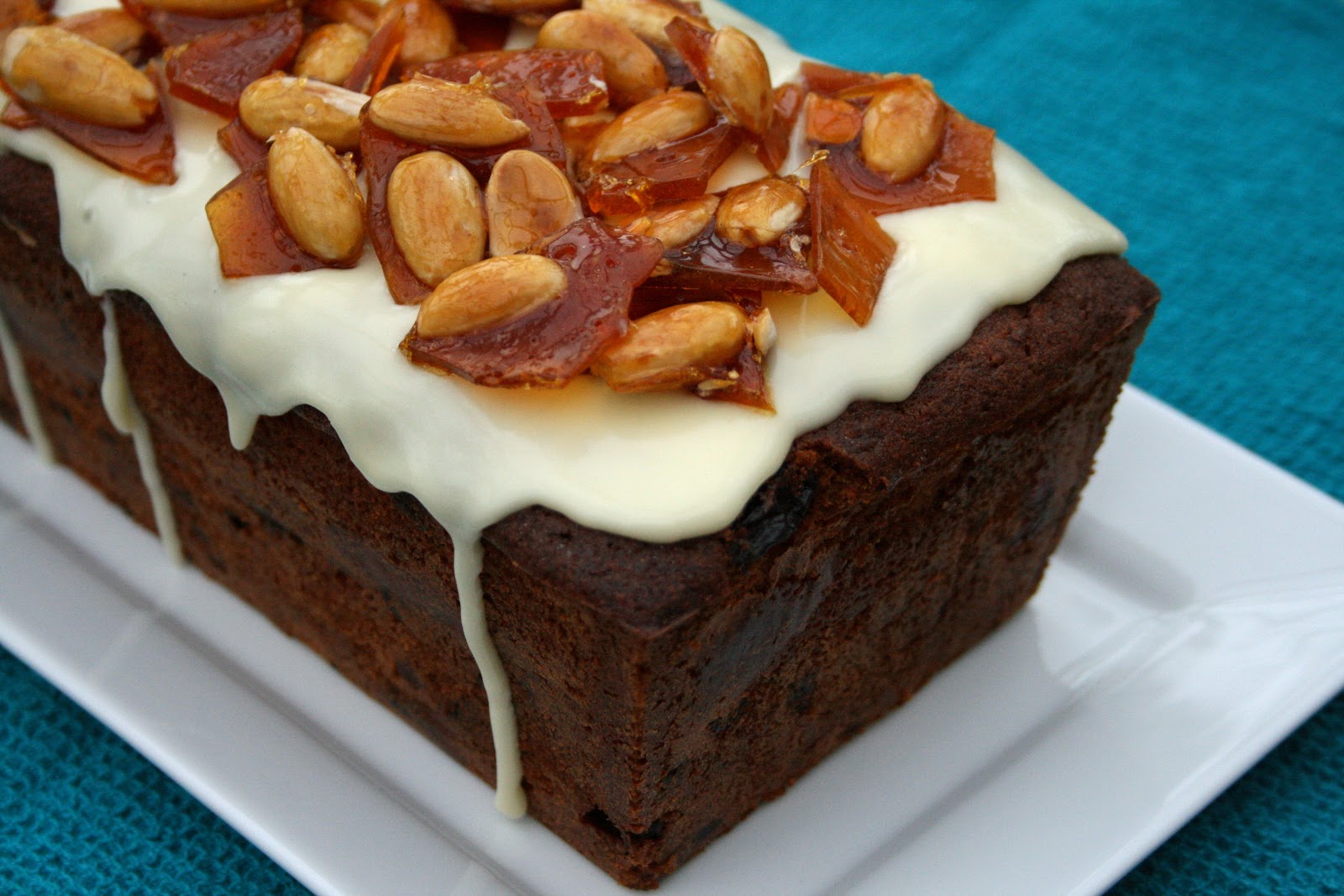 lauralovescakes...: Simple Simnel Cake