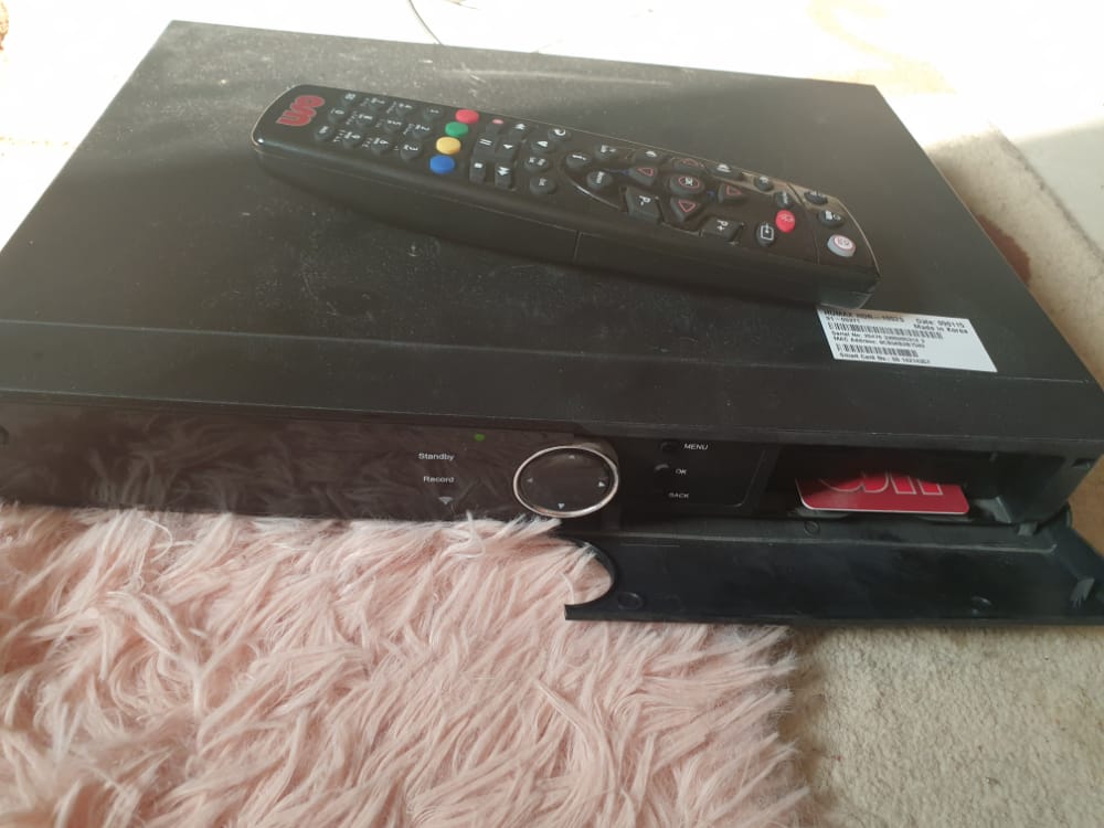 جهاز استقبال "رسيفر OSN Plus HD" شبه جديد للبيع / جدة - عالم الاجهزة