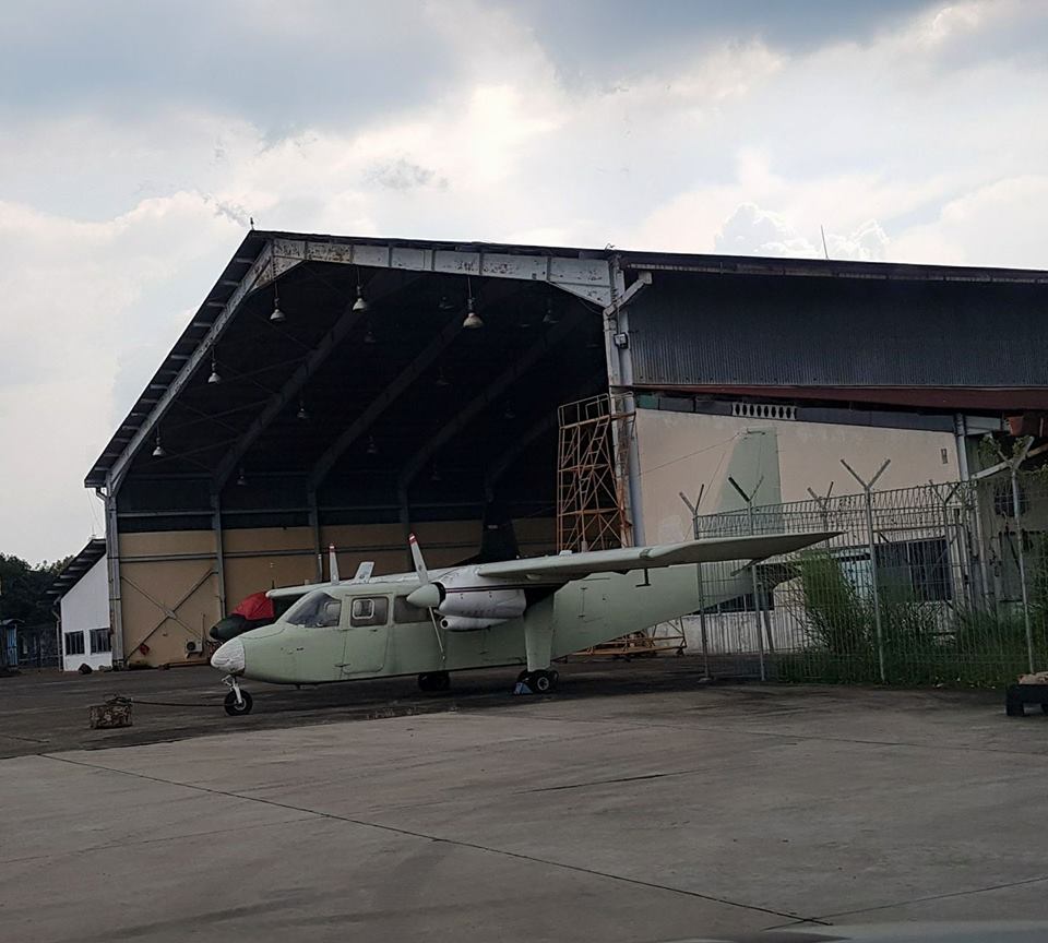 AIRPLANE SCALE MODELKIT: BRITTEN NORMAN BN-2 Islander