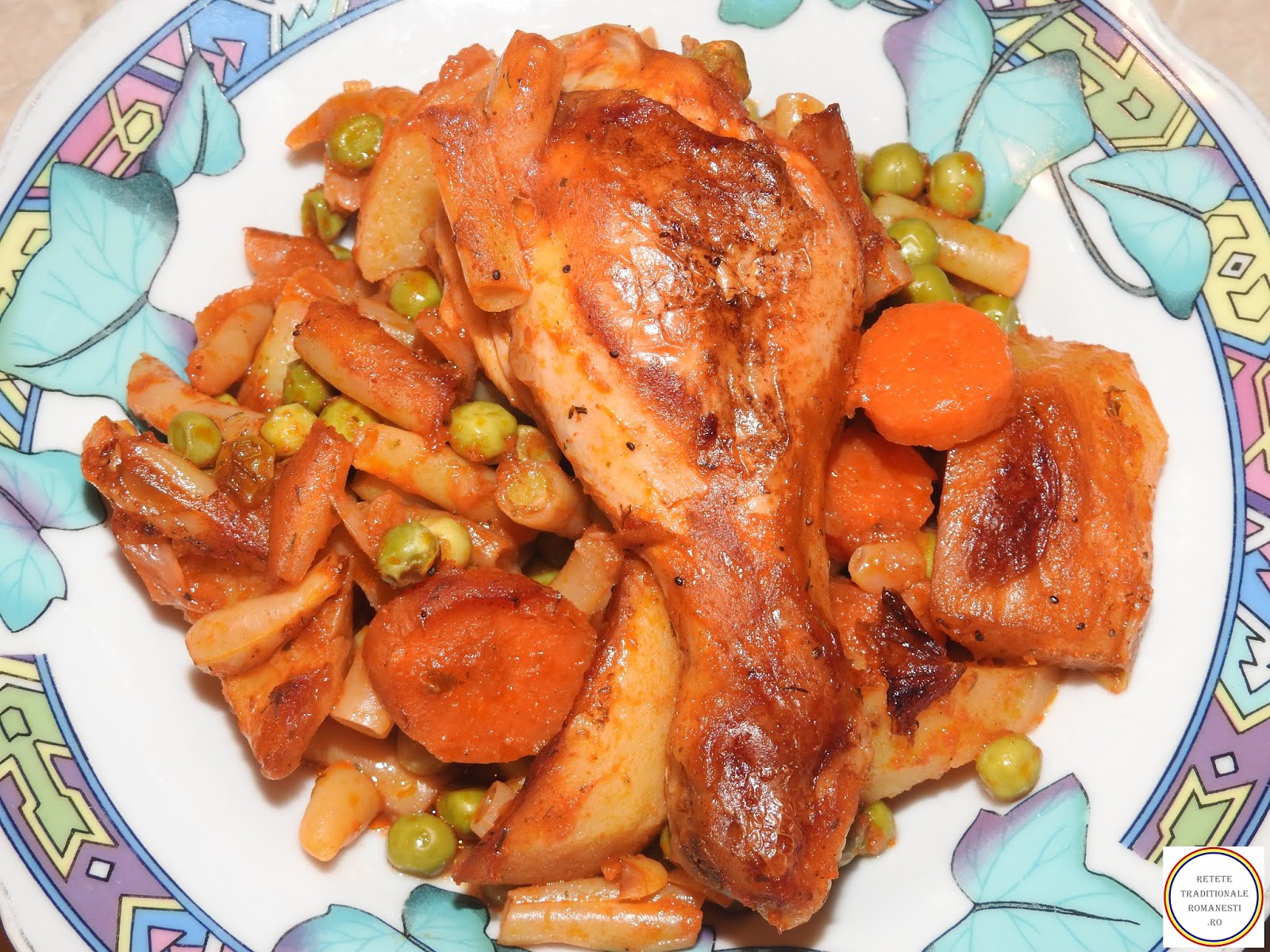 Ghiveci cu pui reteta | Retetetraditionaleromanesti.ro