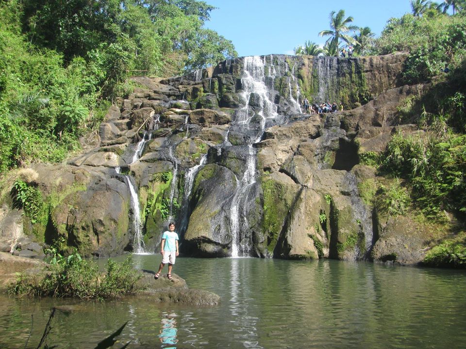 LEXICAL CROWN: ALIW FALLS IN LUISIANA OF LAGUNA