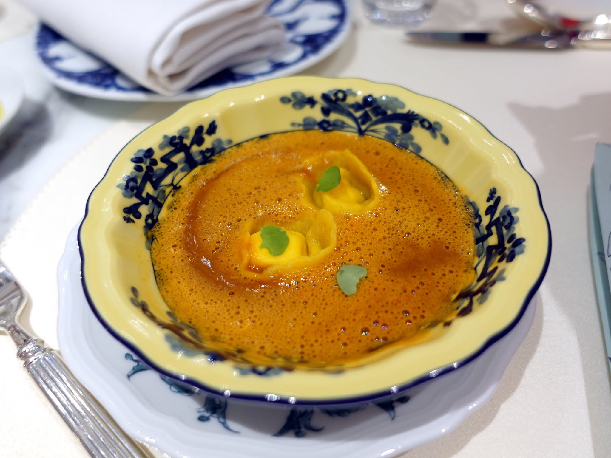 Venédia (Hong Kong, CHINA) ★★★☆☆ | A traveling foodie's gastronomic ...