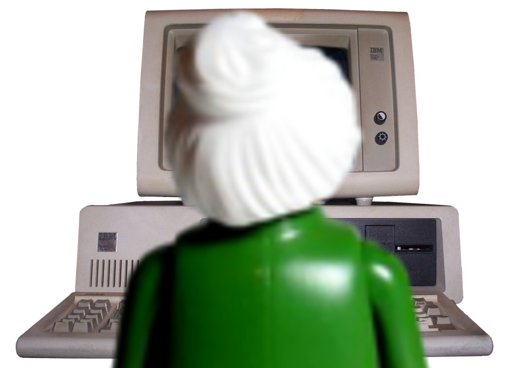 THE GRANDMA'S LOGBOOK ---: THE IBM 5051 PC IS RELEASED IN BOCA RATON ...