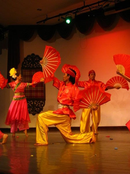 Different & Exclusive World: Caltural Dance of different country