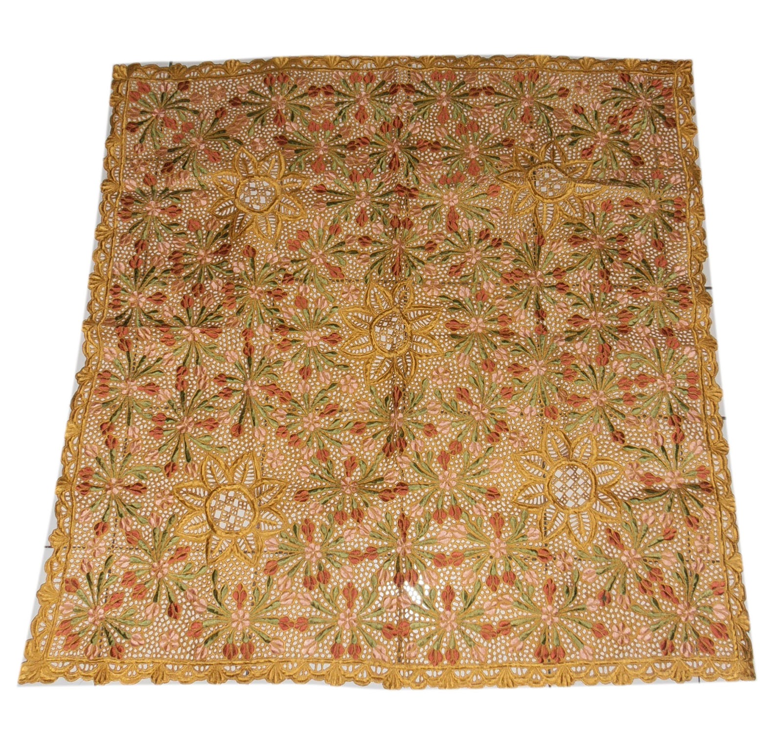 HISYANA - KERAJINAN BORDIR KERANCANG KHAS TASIKMALAYA: TAPLAK MEJA DAN ...