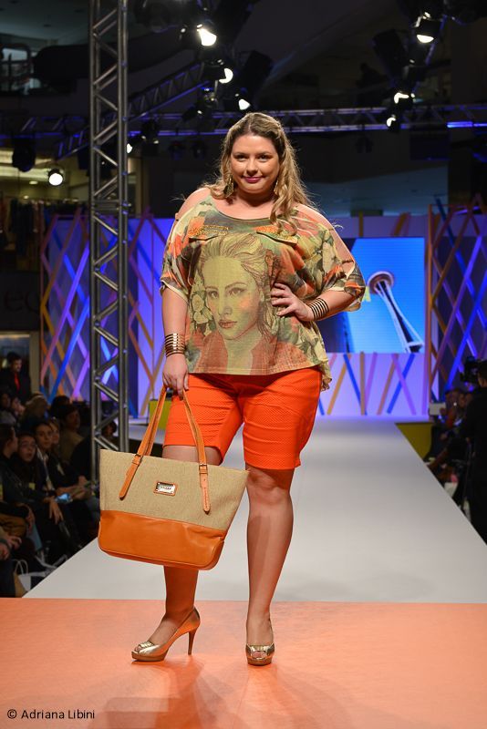 Alinne Rosa: Verão 2014 no Mega Polo Moda