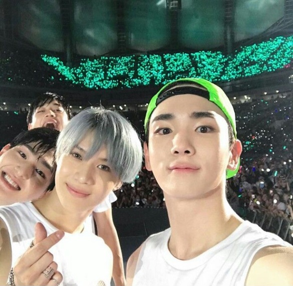 I AM KPOP GIRL : Pearl Aqua: The Meaning Of SHINee World Official Color
