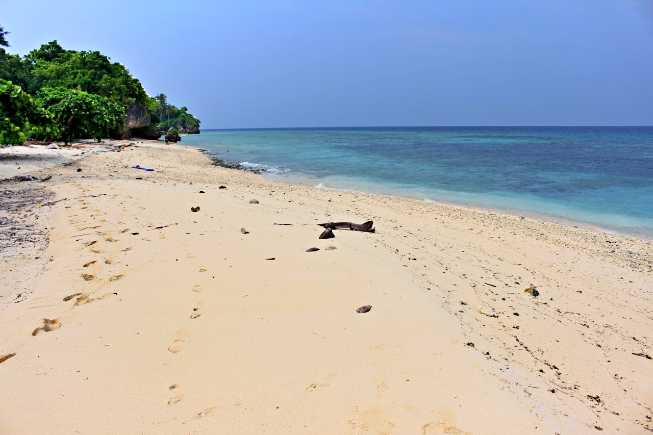 An Ideal Off-the-Grid Destination: Cuatros Islas in Inopacan, Leyte ...