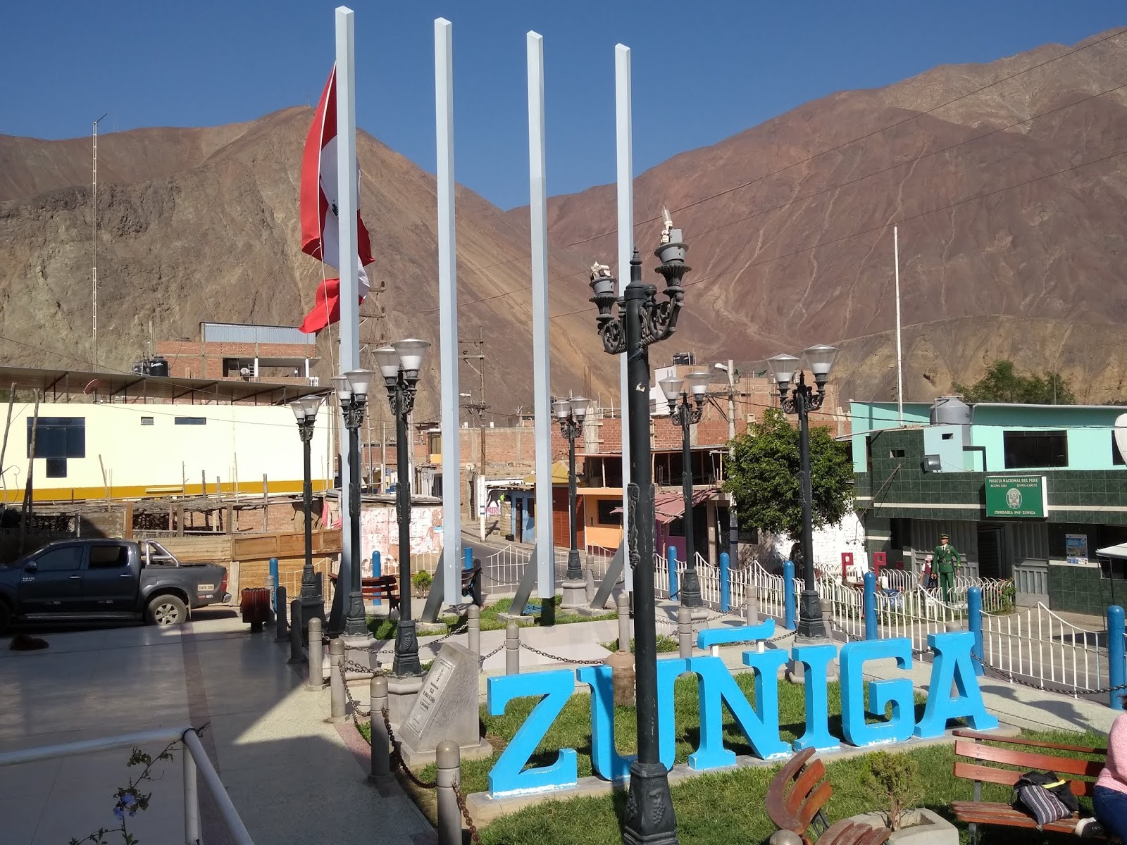 LOS CAMINOS DE LA VIDA: LOS CAMINOS DE LA VIDA NOS LLEVAN A "ZUÑIGA