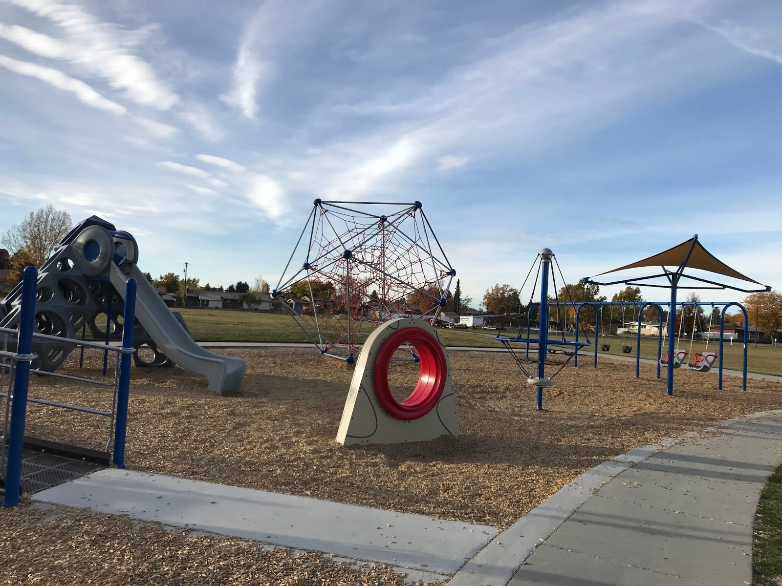 REVIEW OF GEORGE WAHLEN NORTH PARK, ROY, UT - Weber County Playgrounds