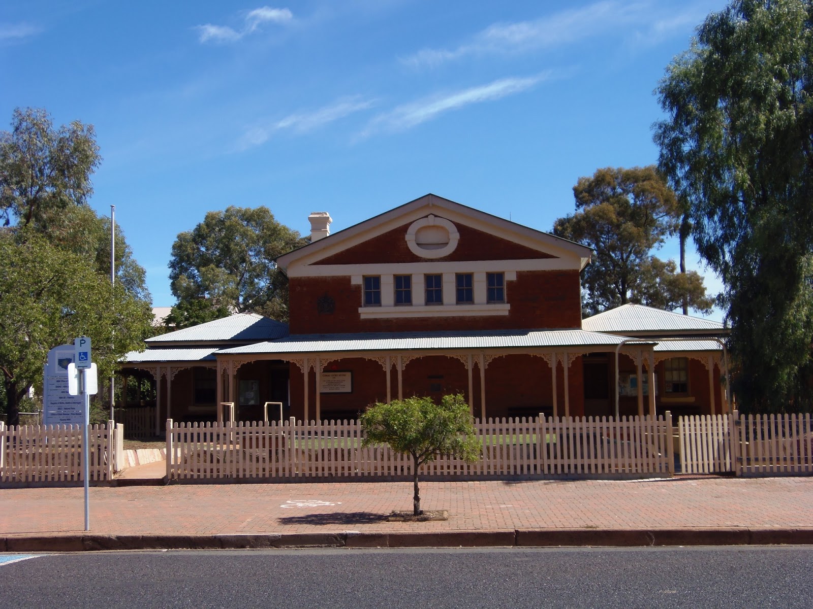 Solo Steve On The Road: COBAR NSW