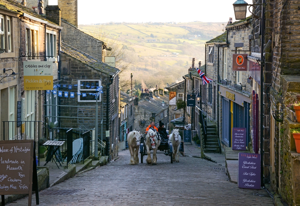 Vesna Armstrong Photography: Sunny Winter Afternoon in Haworth. Brontë ...