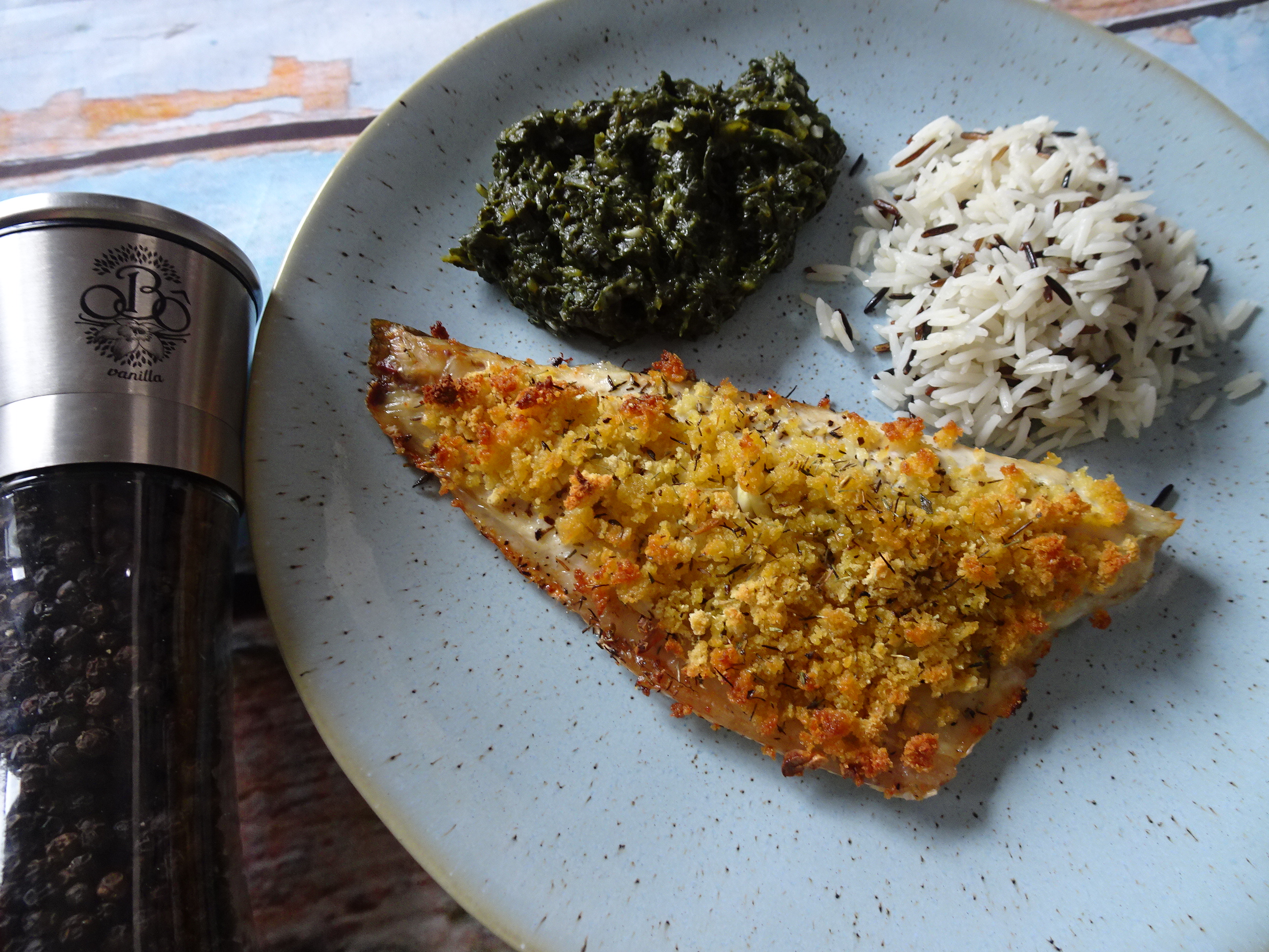 Prato Caseiro: Filetes de robalo crocantes com esparregado caseiro e ...