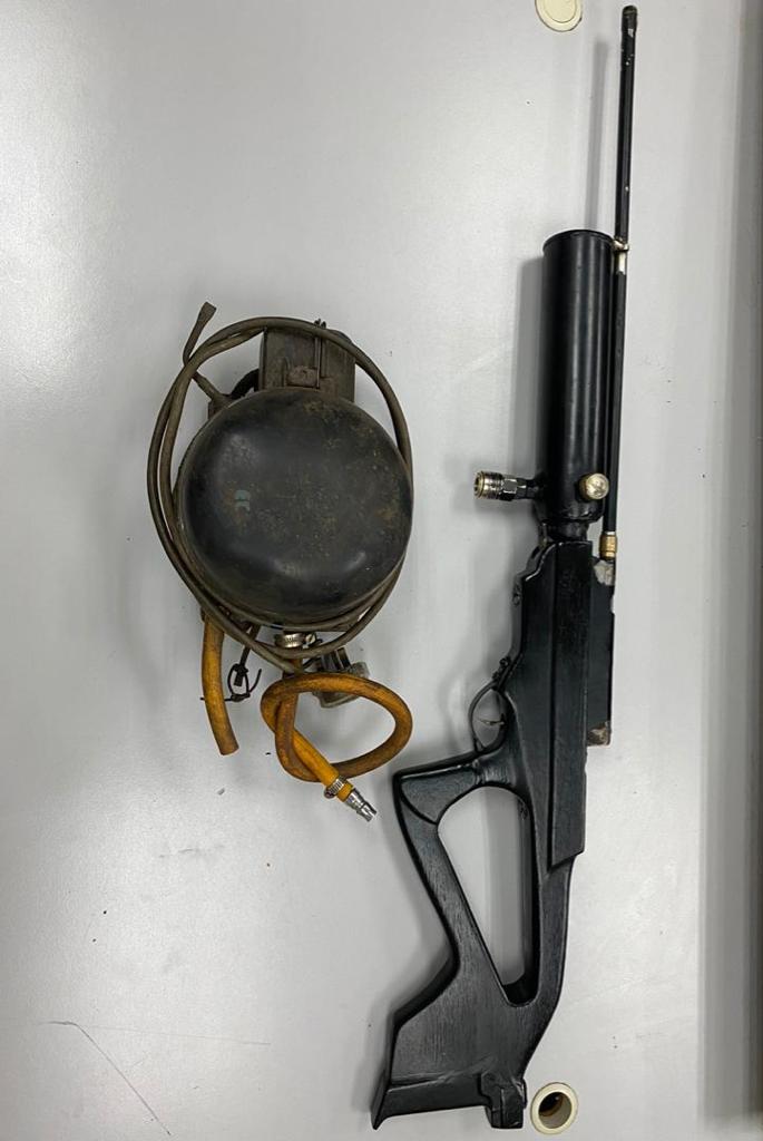 PenangKini: Polis rampas dua laras senapang angin buatan sendiri