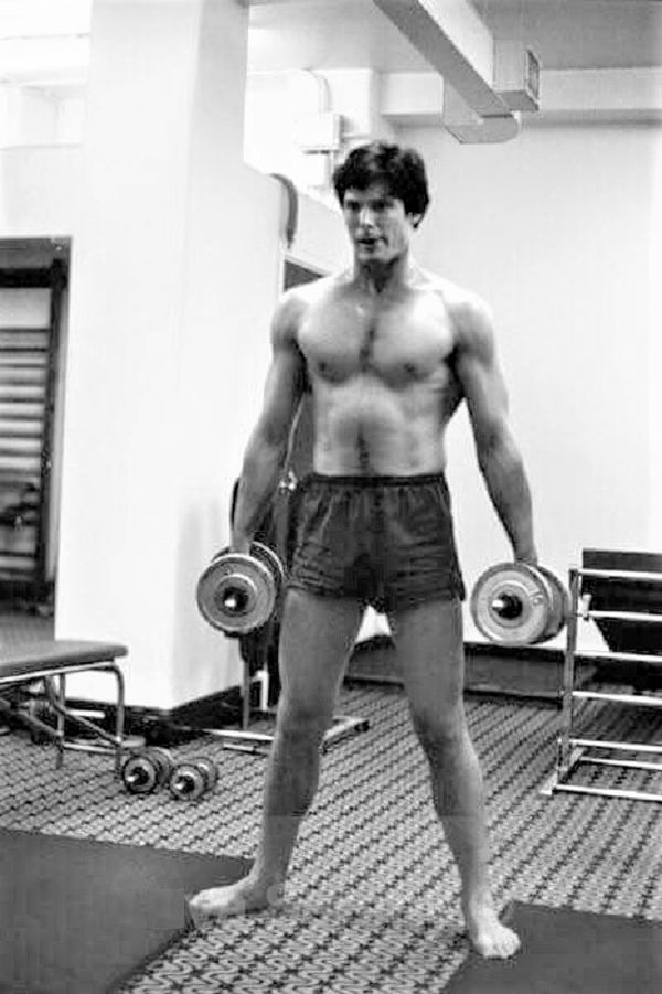 Favorite Hunks & Other Things: Friday, February 19, 2021