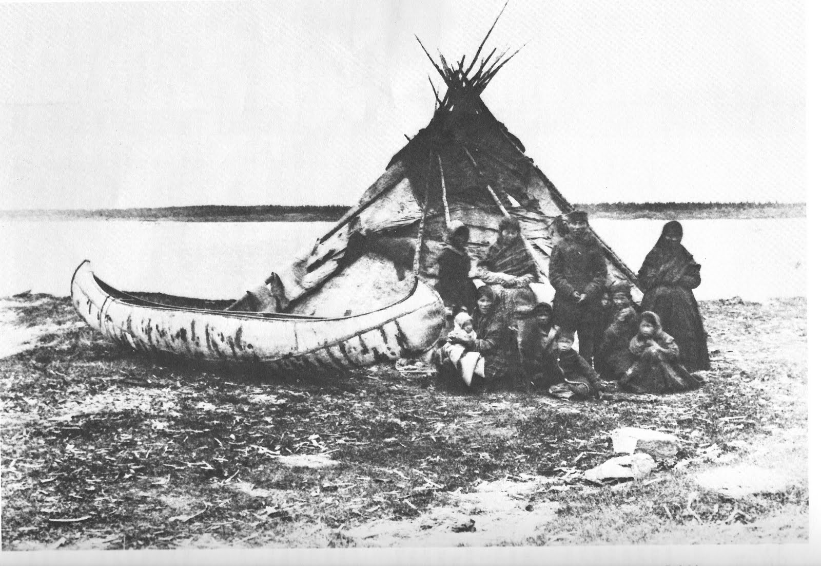 Beaver Bark Canoes: Eastern Cree Crooked Canoe