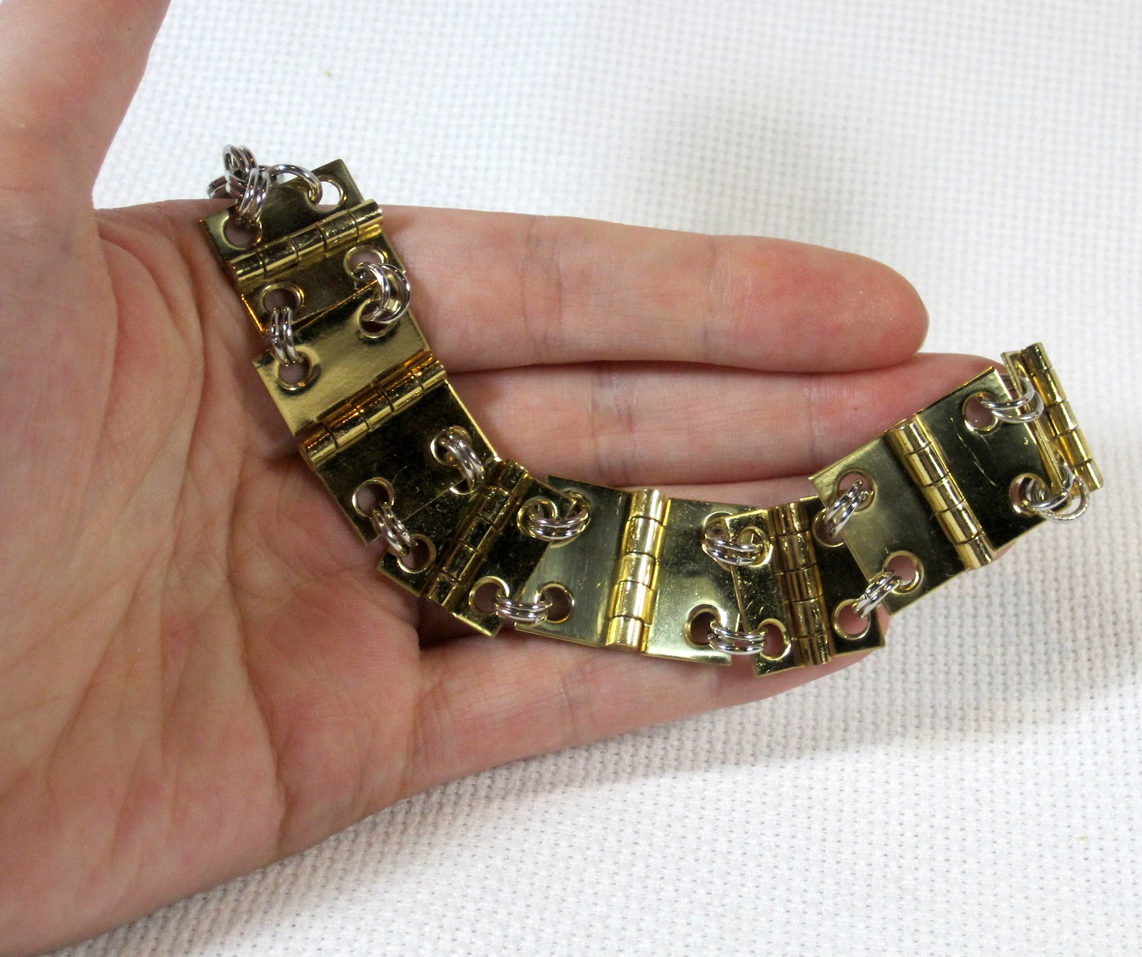 7 items, in 7 days... for 52 weeks: Week 21: Hardware Week