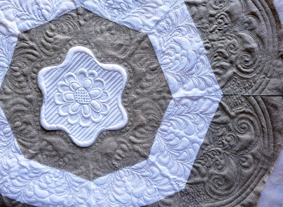 Traditional Boutis meets FMQ