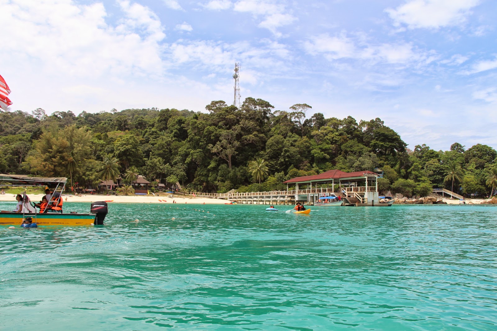 Muhammad Qul Amirul Hakim: Laguna Biru & Pantai Penyu, Pulau Perhentian ...