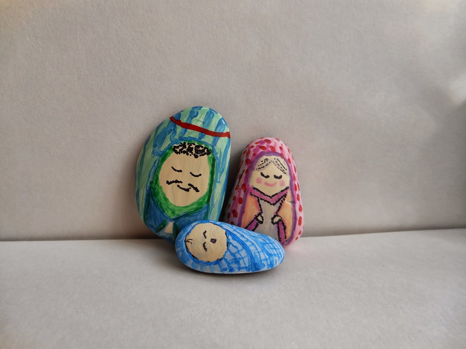 Cristali-Designs: Painted pebbles