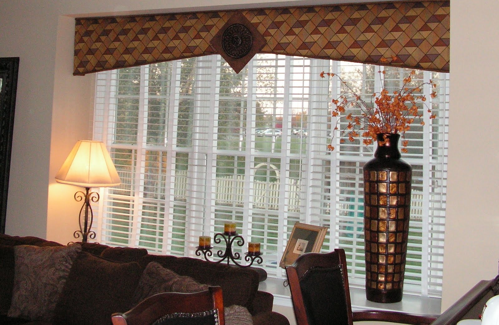 Eaton Interiors: Contemporary Cornice