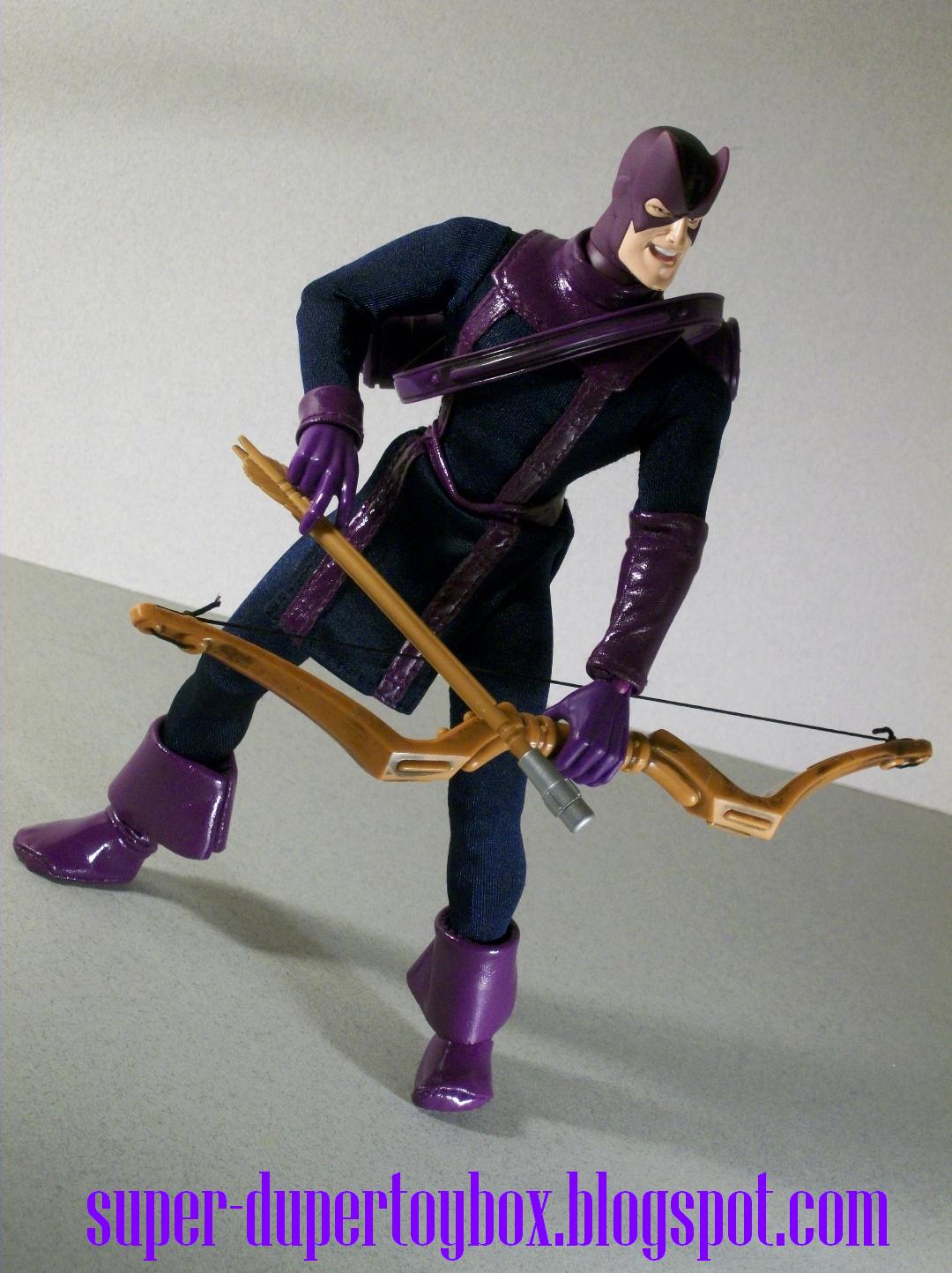 Super-DuperToyBox: ToyBiz Famous Covers Hawkeye and Avengers