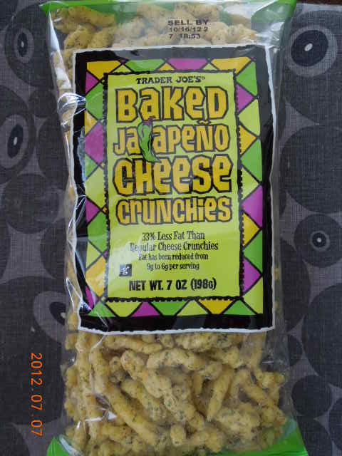 Canadian Hummingbirds: Trader Joe's Baked Jalapeno Cheese Crunchies
