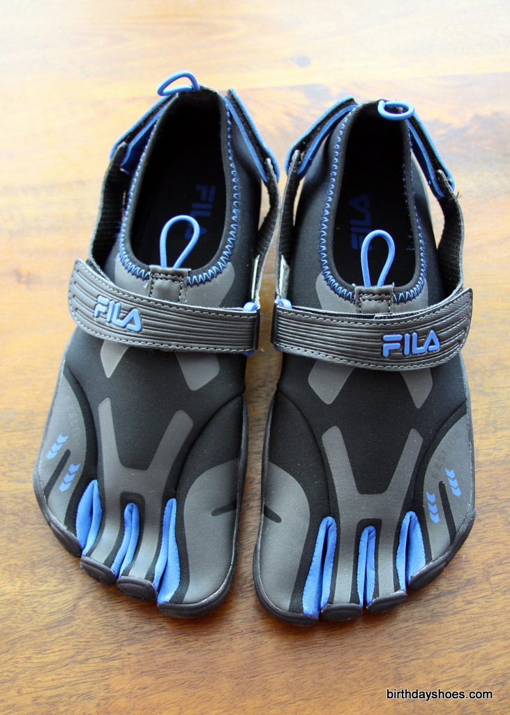 The Fashion World: Discover Barefoot Feeling with Fila Skele-Toes!