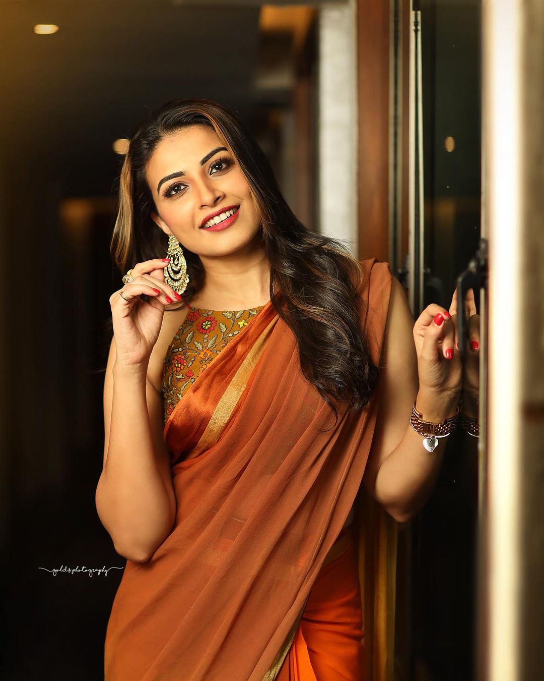 Kavya Shetty In Saree