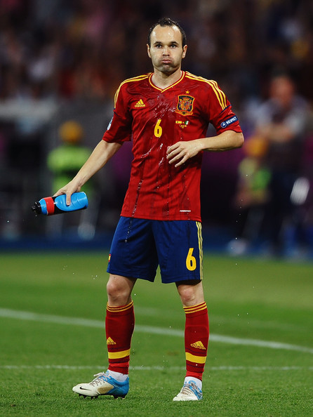 Andres Iniesta UEFA 2012 Wallpapers | Andres Iniesta vs Real Madrid ...