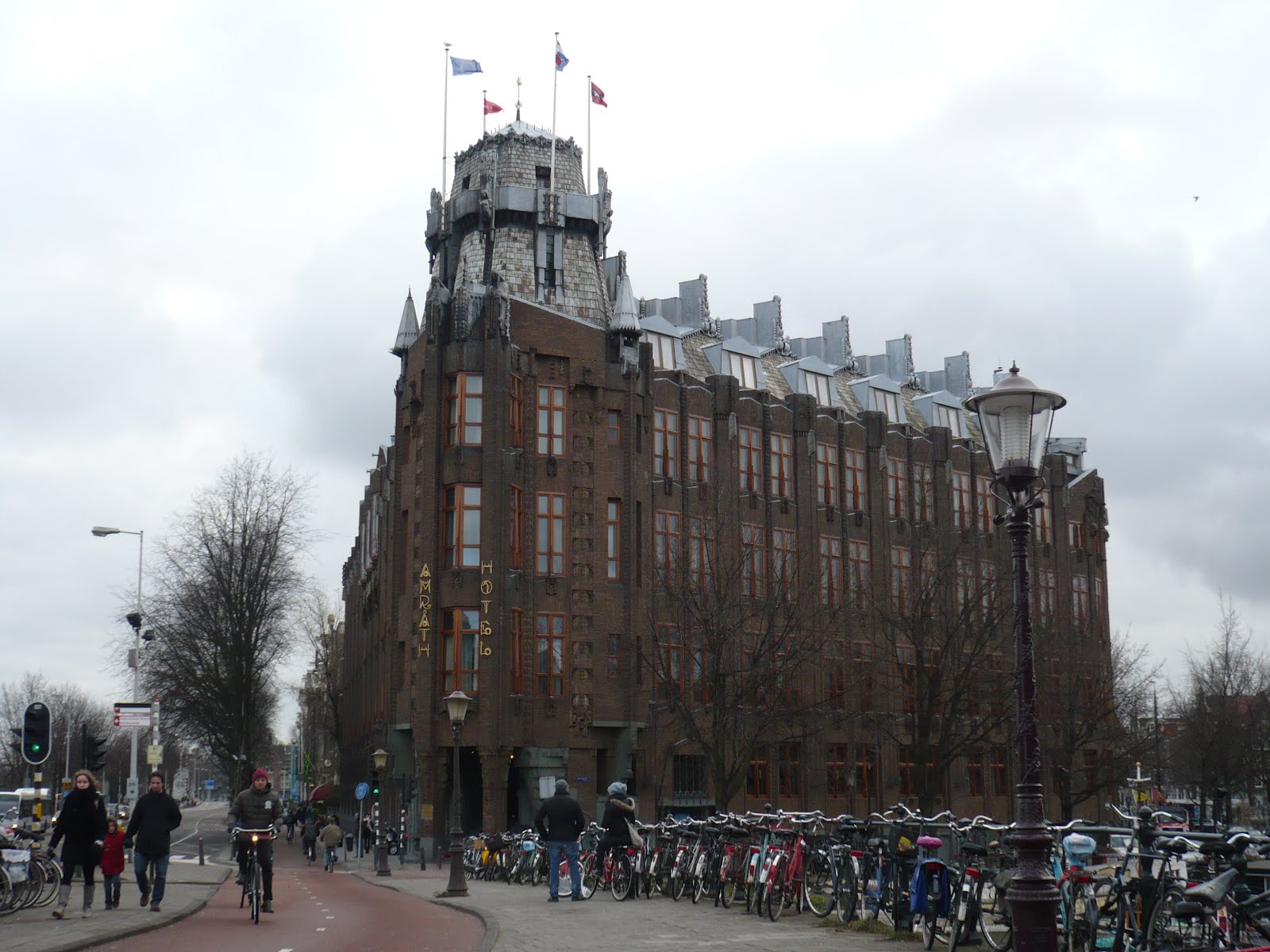 SPQA Amsterdam: Het interieur van het Scheepvaarthuis