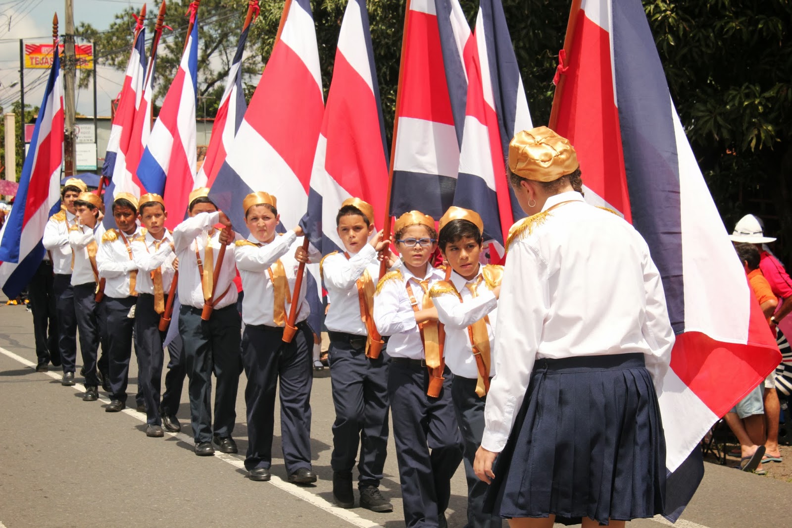 the boots parade: INDEPENDENCE DAY IN COSTA RICA