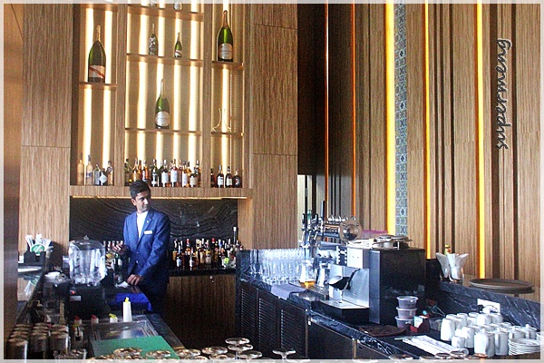 SUPERMENG MALAYA: Santai Selebrasi : SALA Bar @ Sheraton PJ