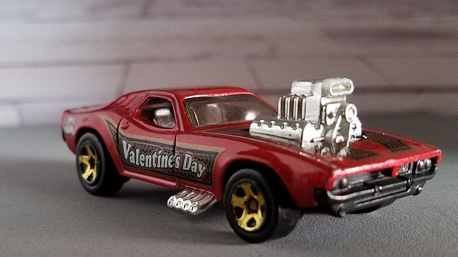 Hot Wheels Casting Reviews: #20-12 Rodger Dodger