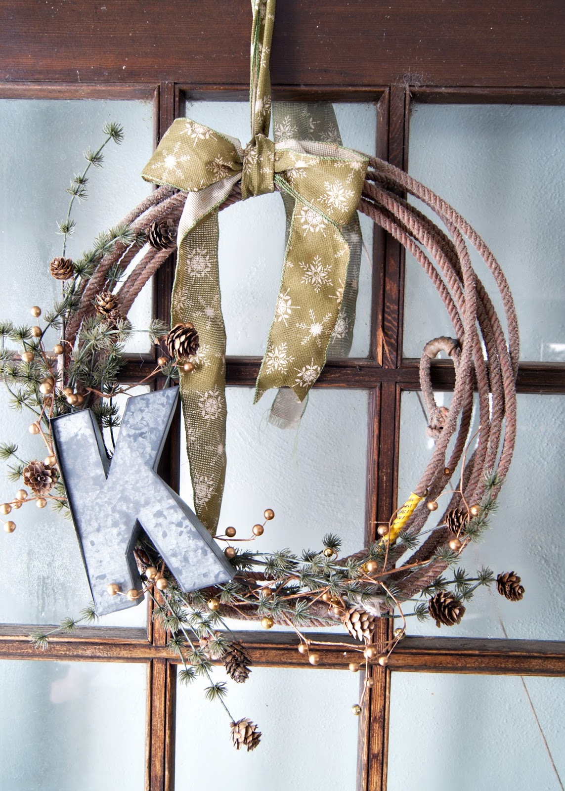 How to Make A Simple Rope Wreath | Averie Lane: How to Make A Simple ...