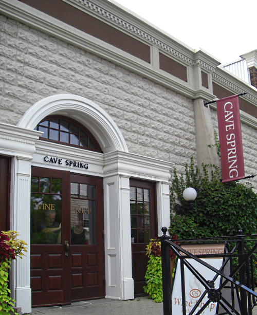 Petes-Pix: Cave Spring and Inn on the Twenty