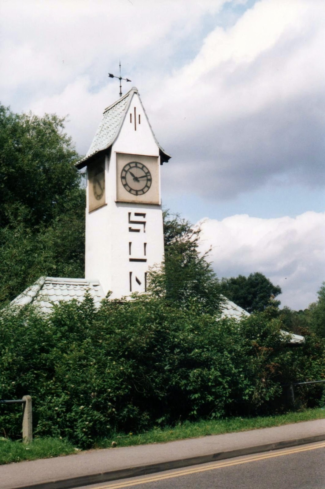 West Watford History Group: Sun Clock Tower